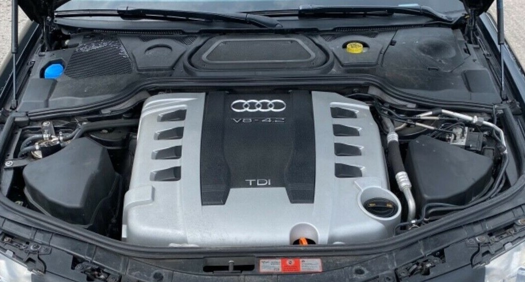 Audi A8 (D3/4E) 2002-2010 | Different Car Review